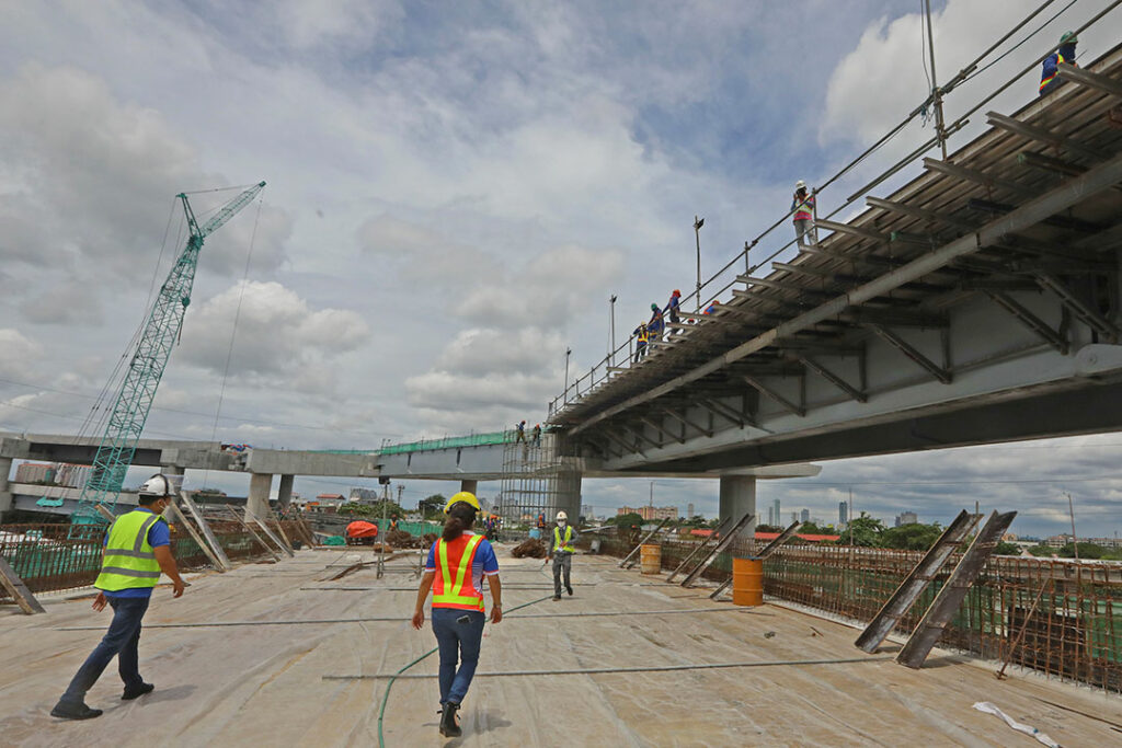 Infrastructure spending surges 66% in August | Metrobank Wealth Insights